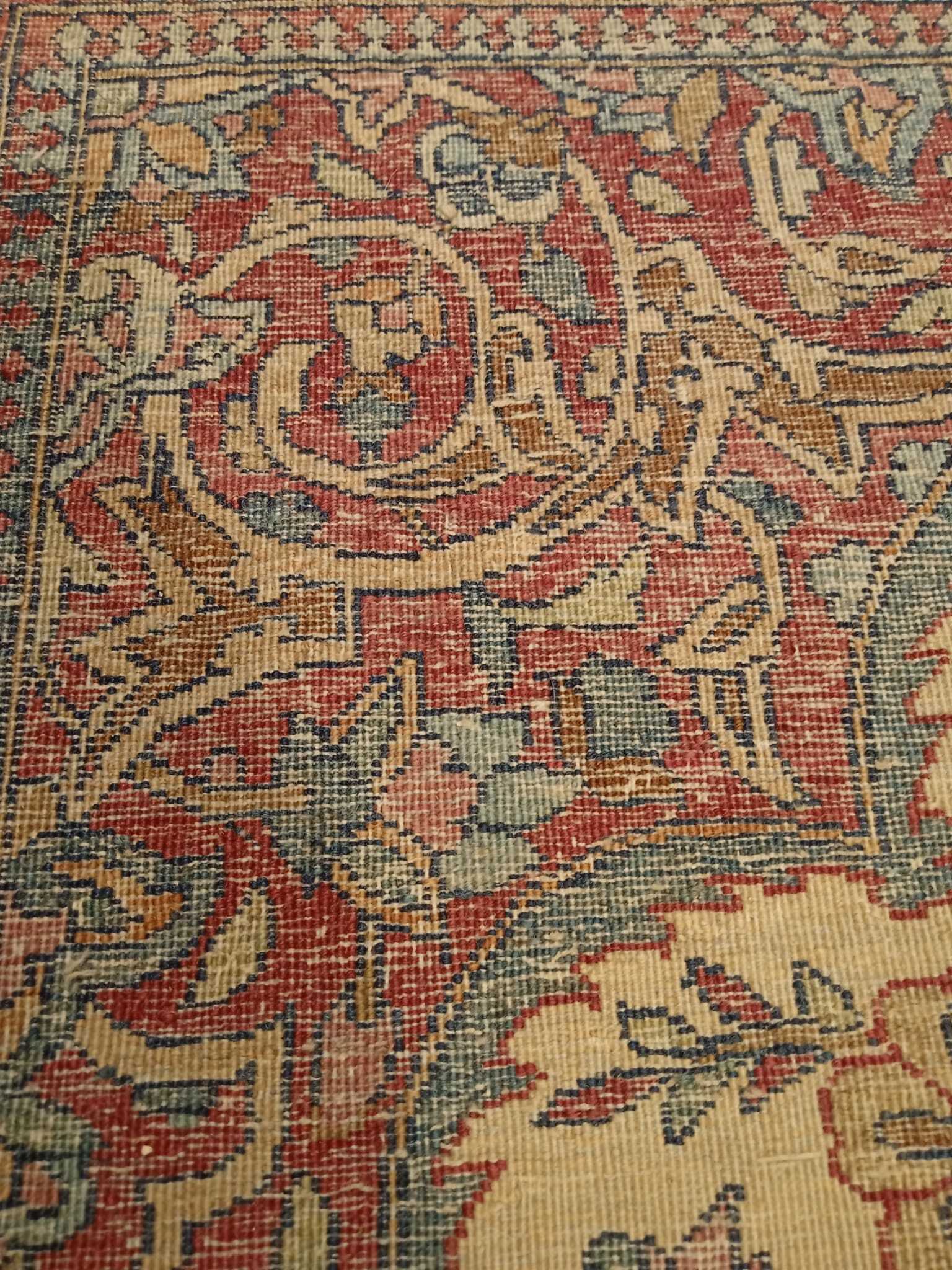 A Persian Isfahan rug with floral design, wool on cotton, Iran, first ...