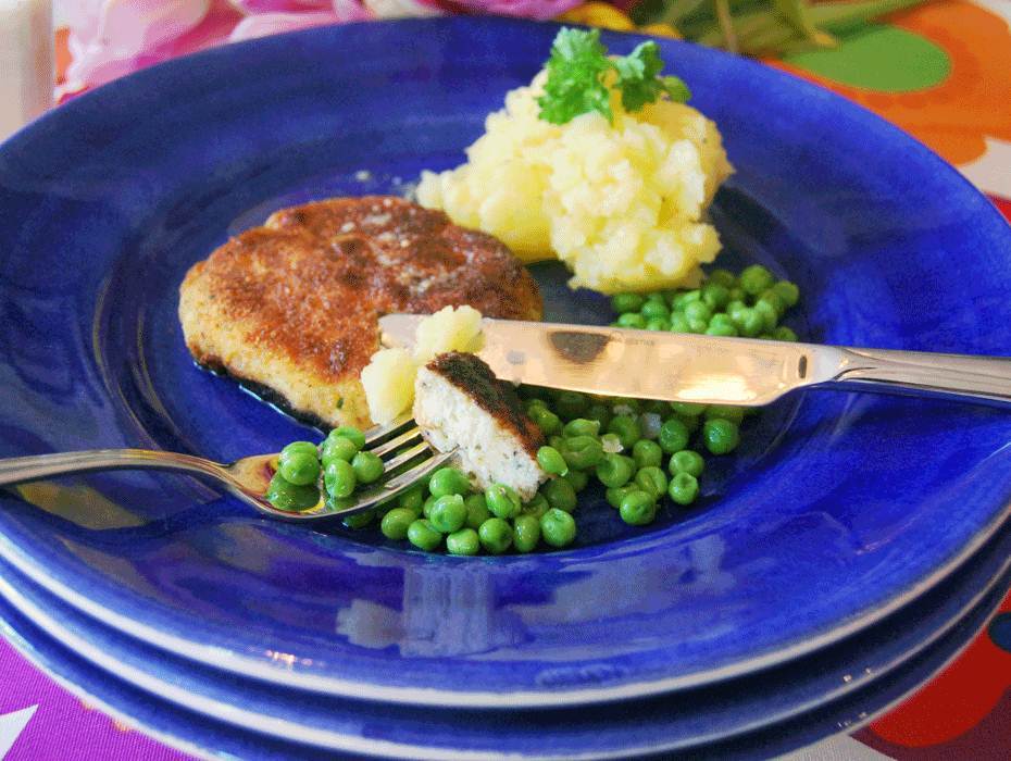 Havets Wallenbergare med skirat smör och ärtor – Tasteline