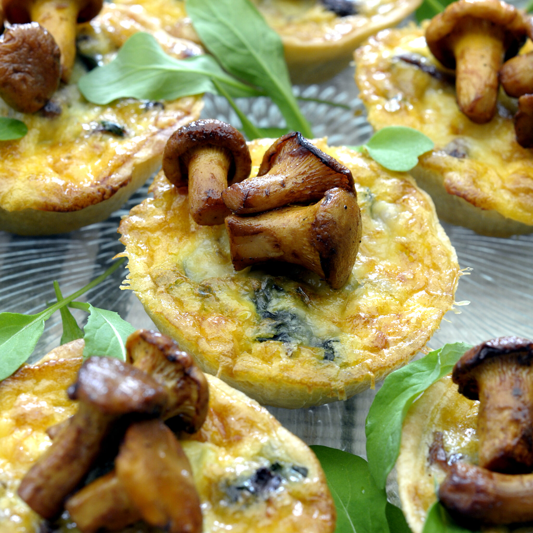 Krämig dragonkyckling med rostad potatis – Tasteline