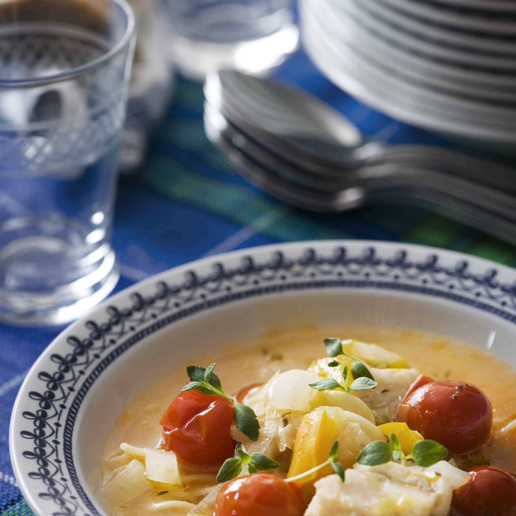 Fisksoppa med fänkål och tomat – Tasteline