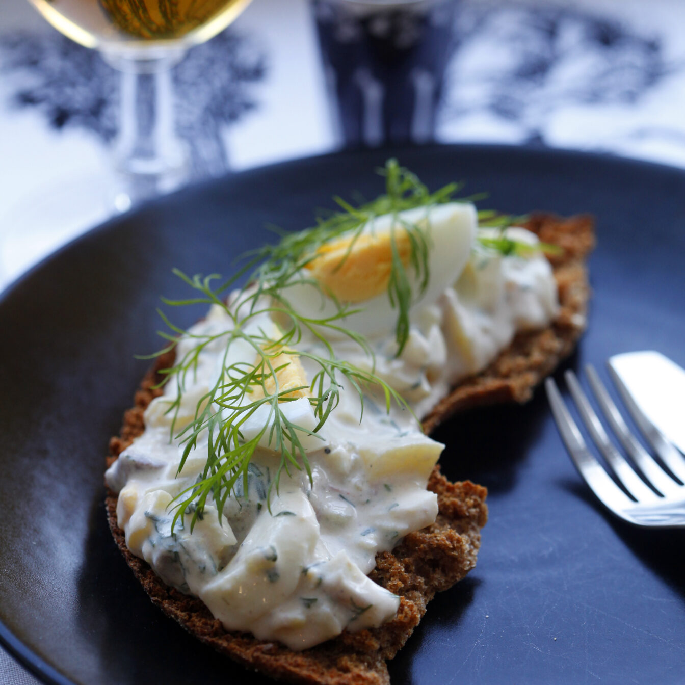 Mormor Lillys sillsallad – Tasteline