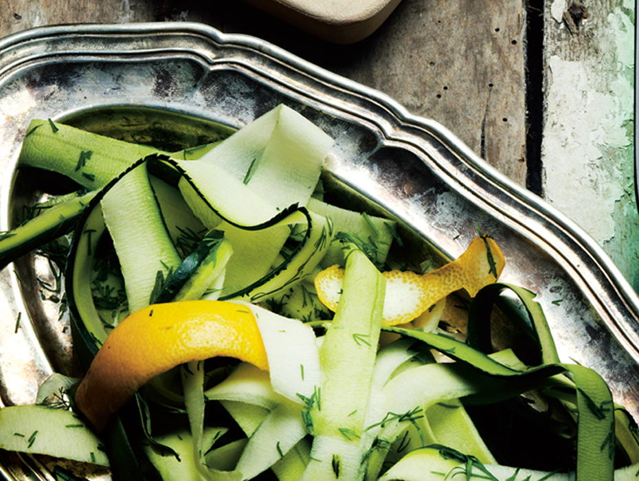 Zucchinisallad med citron och dill – Tasteline