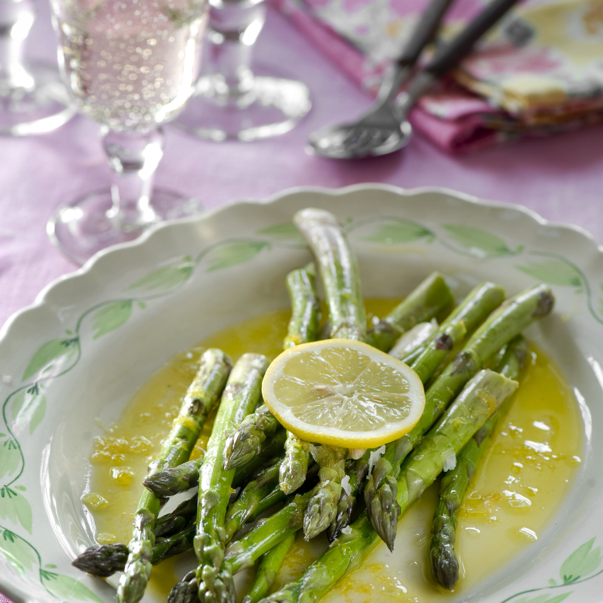 Sparris med citronette – Tasteline