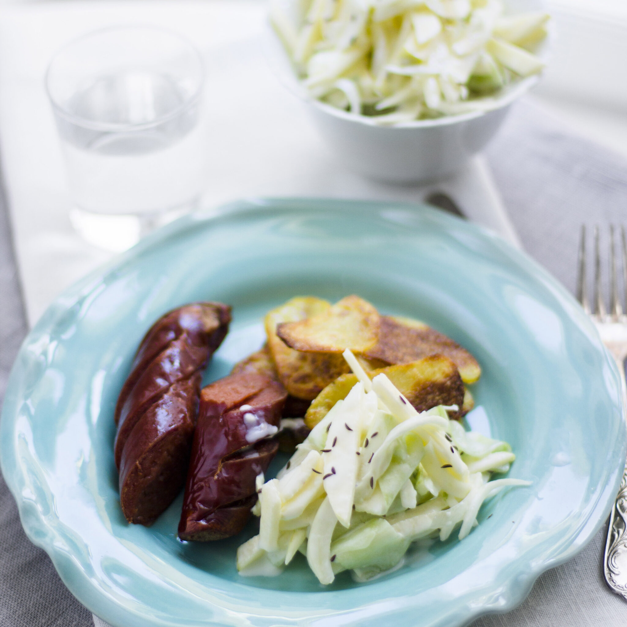 Fredriks kasslergryta av rapsgris med svart ris och rostade gulbetor ...