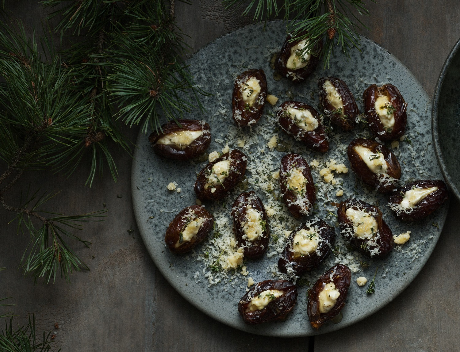 Fyllda dadlar med Västerbottensost – Tasteline