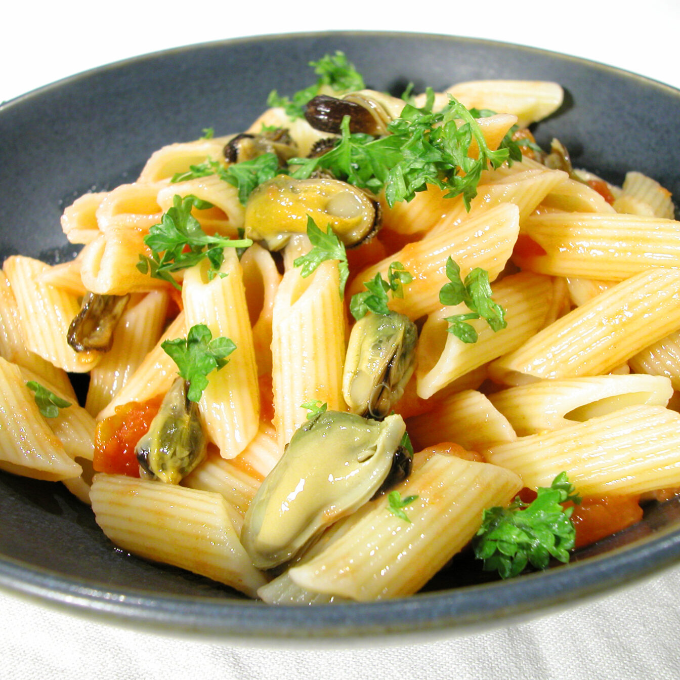 Falafel med tillbehör – Tasteline