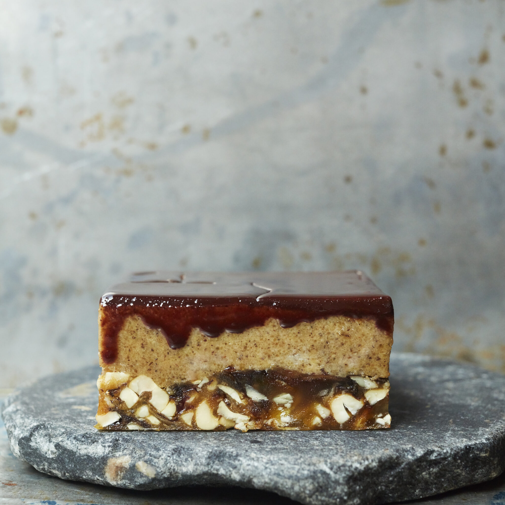 Raw food-bar med kakao, nötter och dadlar – Tasteline