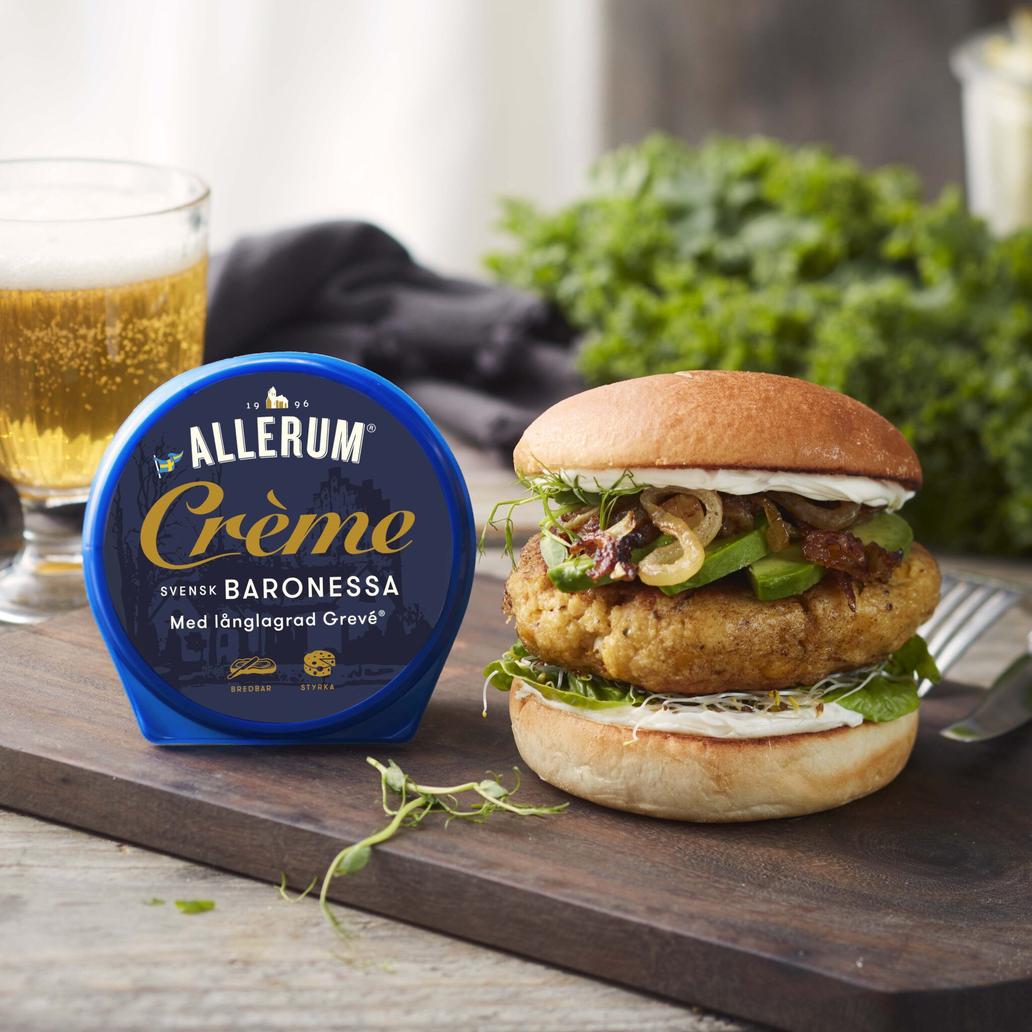 Allerum Crème Kikärtsburgare med karamelliserad lök – Tasteline