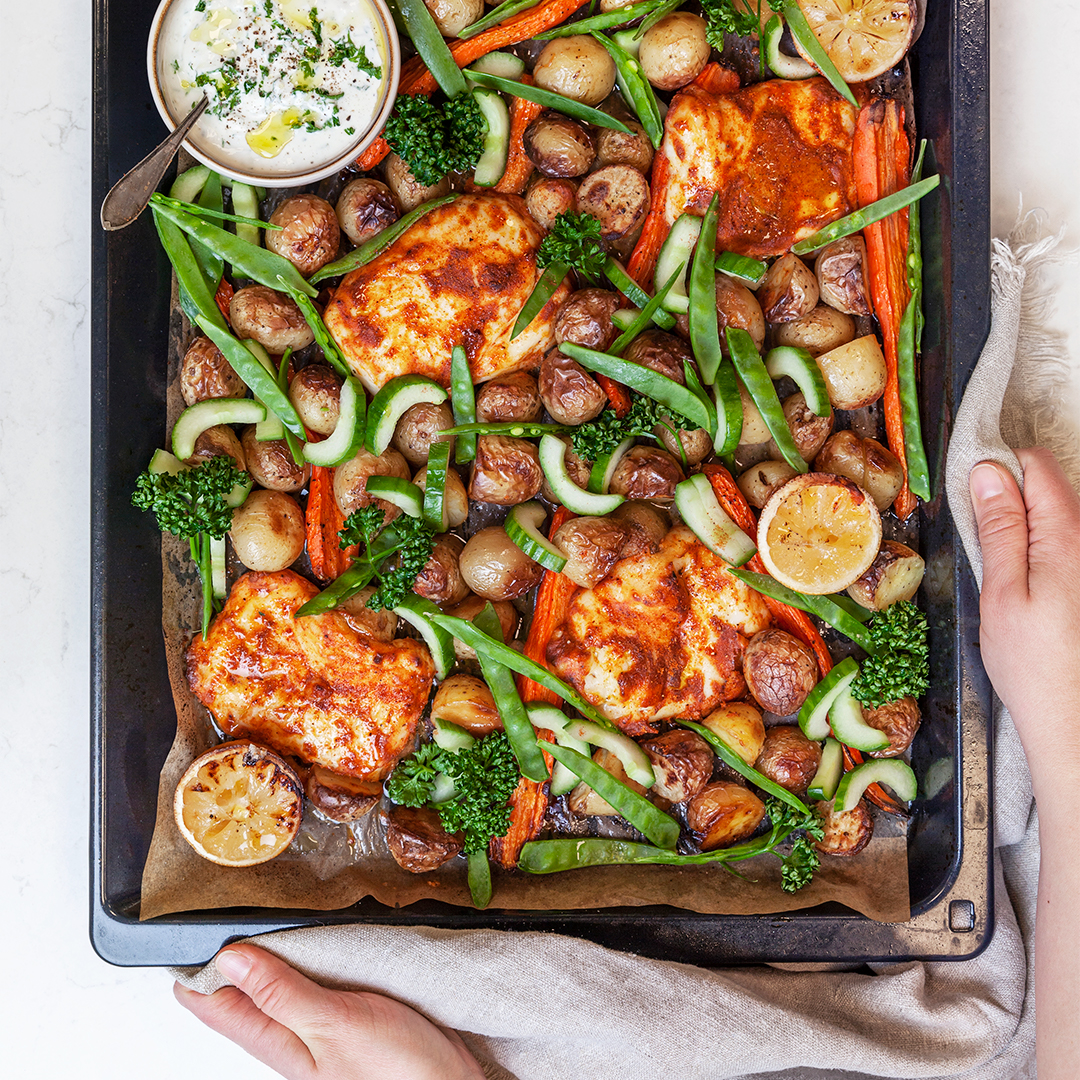 Tandoorihalloumi och rostad potatis på plåt – Tasteline