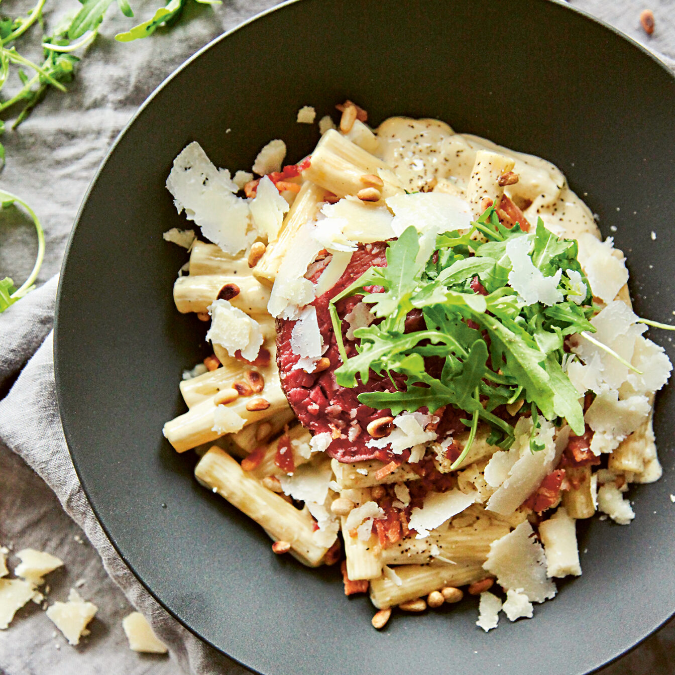 Skinksnitzel med god sås – Tasteline